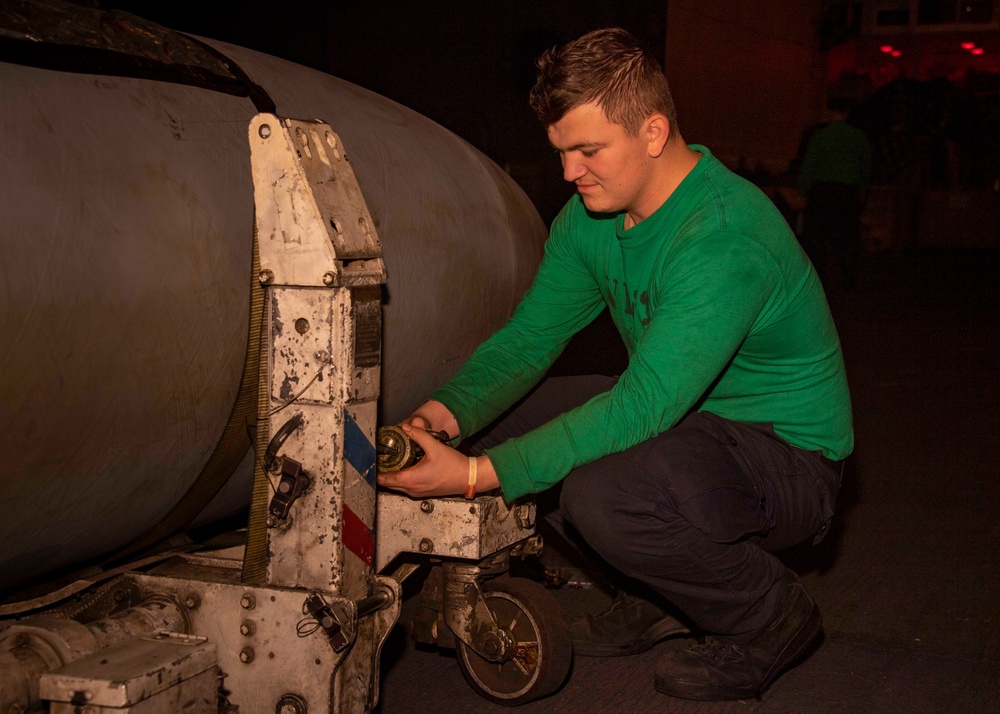 DVIDS - Images - Sailor Chains a Fuel Cell Aboard USS Carl Vinson (CVN ...