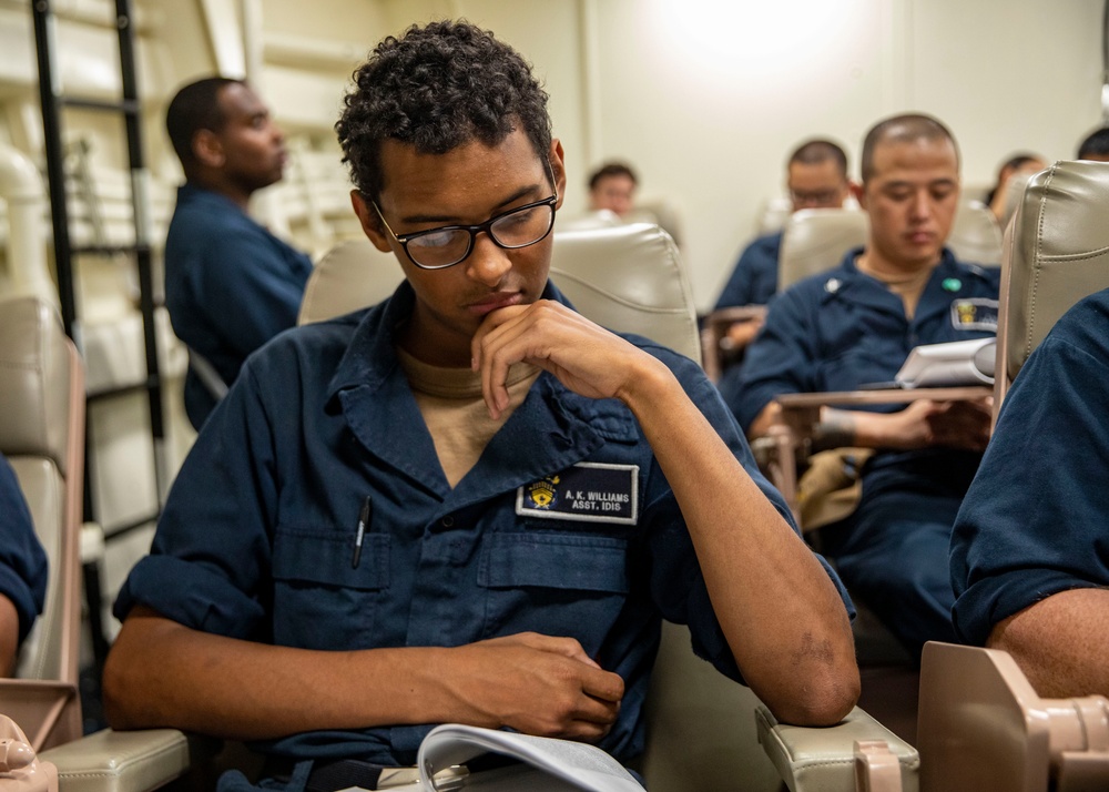 DVIDS - Images - Sailors Aboard USS John Finn (DDG 113) Conduct ...