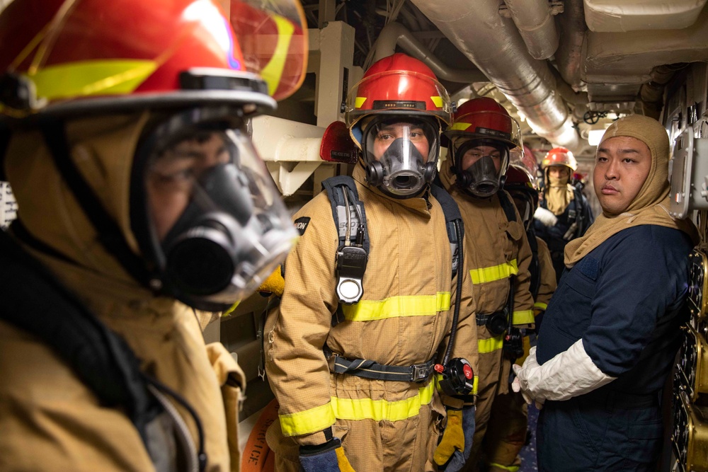 DVIDS - Images - USS Ralph Johnson conducts fire drills. [Image 7 of 7]
