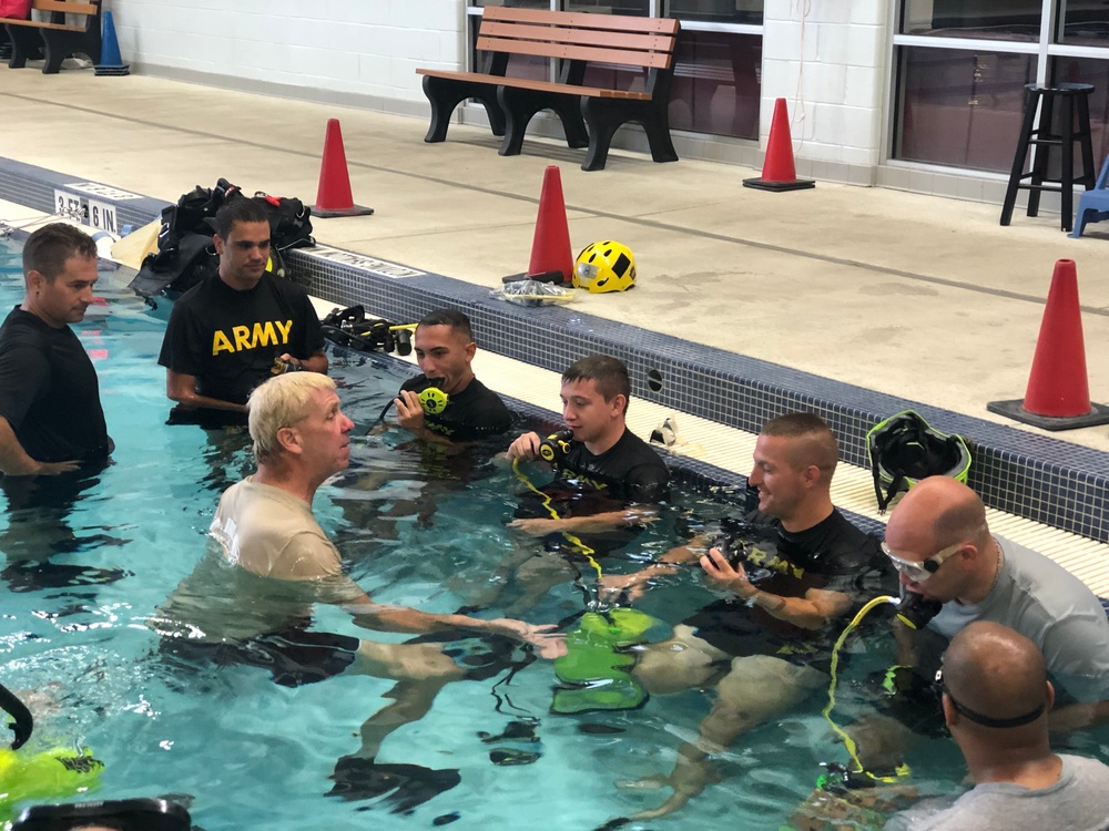 DVIDS - Images - Dunker Training [Image 8 of 9]