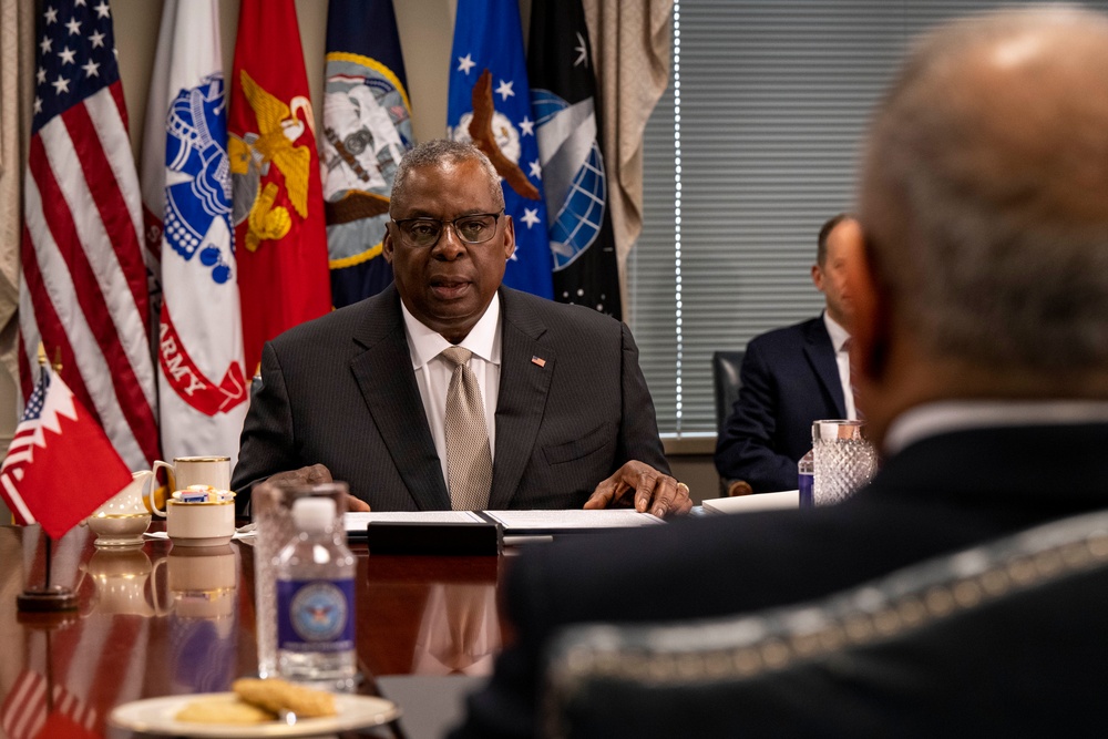 DVIDS - Images - SECDEF Bilateral Exchange with Bahrain’s Crown Prince ...