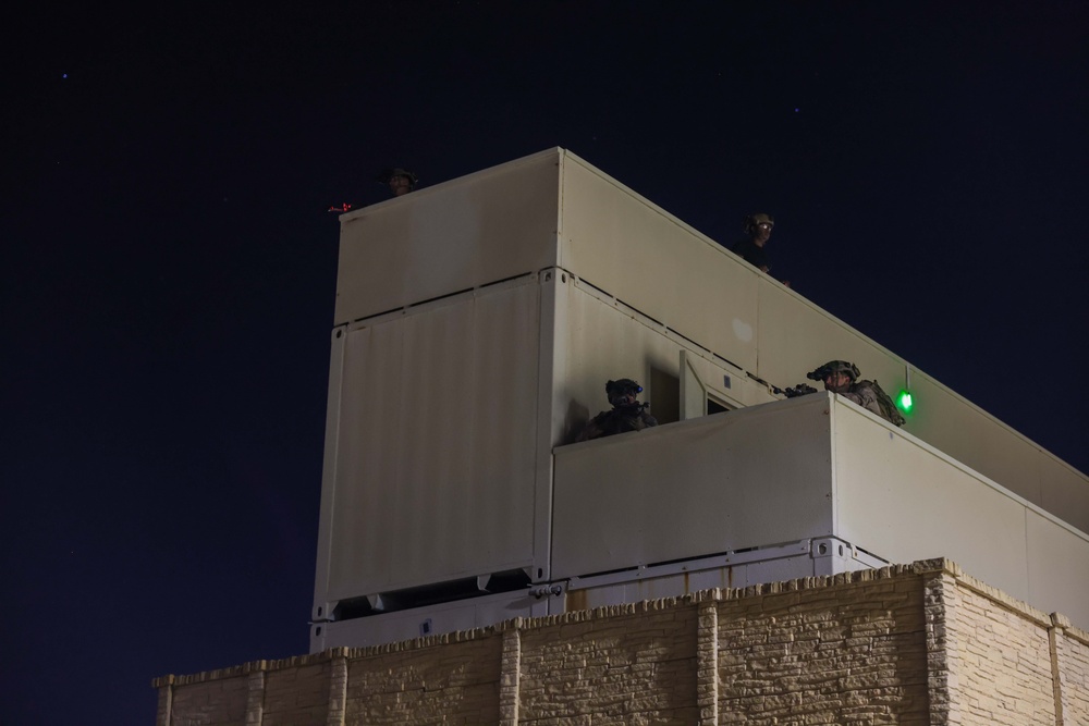 DVIDS - Images - BLT 1/5 Conducts Amphibious Raid during RUT [Image 3 of 5]