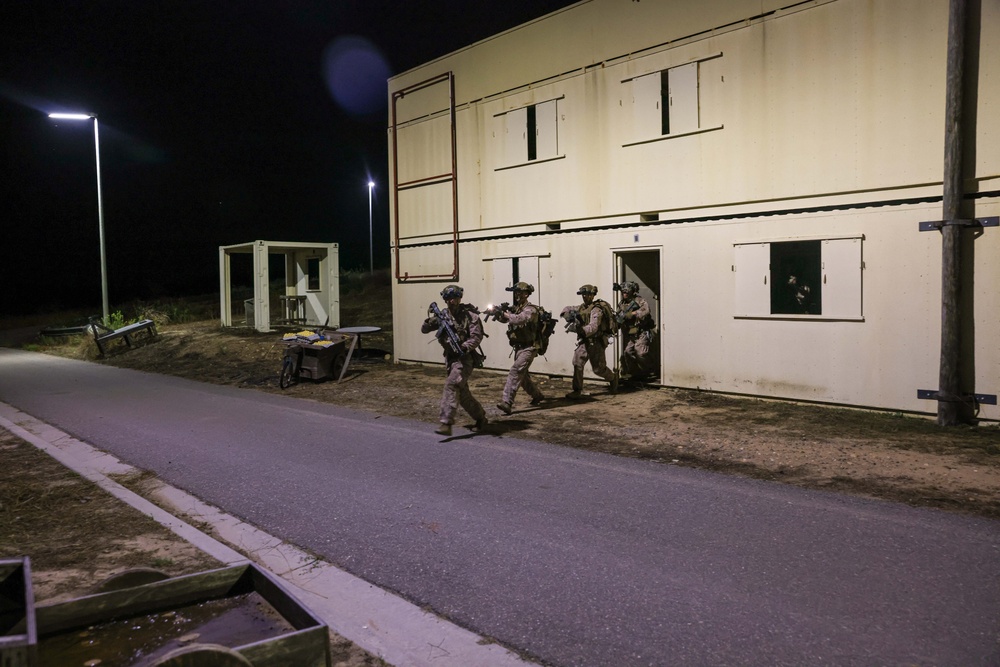 DVIDS - Images - BLT 1/5 Conducts Amphibious Raid during RUT [Image 5 of 5]