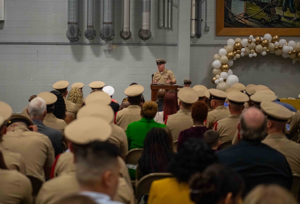 DVIDS - Images - Recruit Training Command Pinning Ceremony [Image 1 of 3]