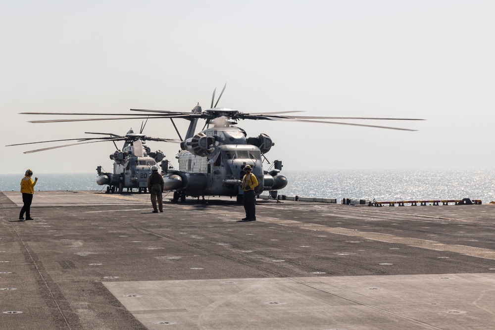 DVIDS - Images - Kuwait 3.0: 26th MEU(SOC)'s Battalion Landing Team ...