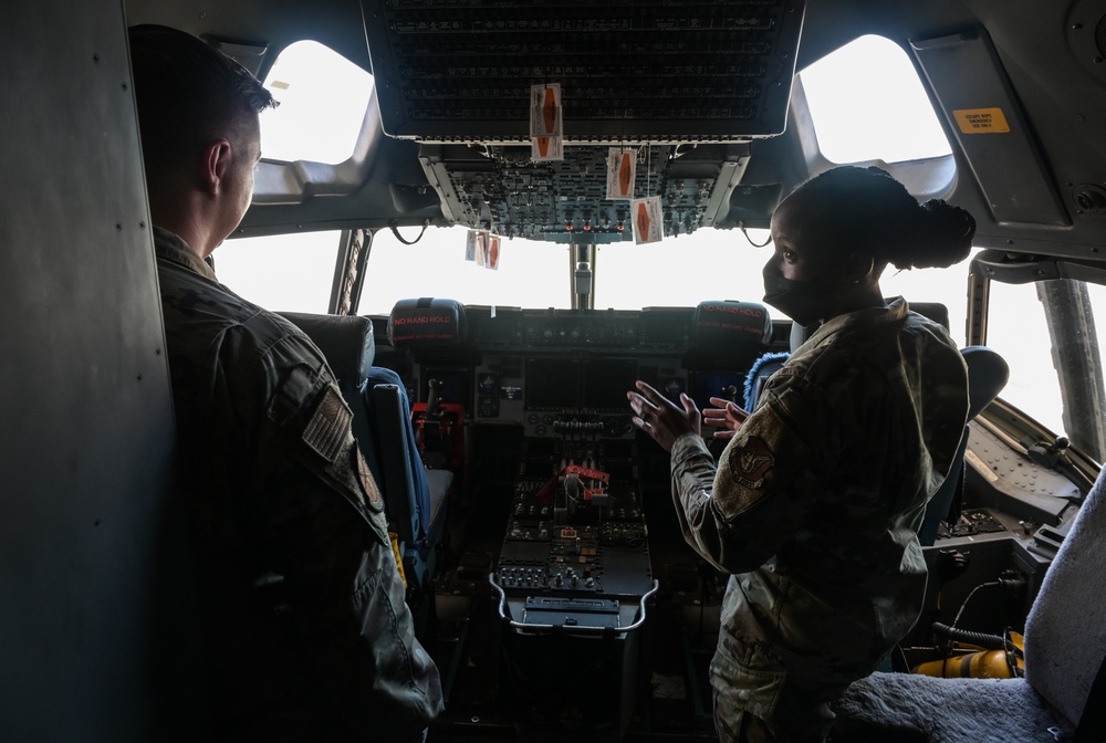 DVIDS - Images - LRS familiarized with mission impact [Image 2 of 5]