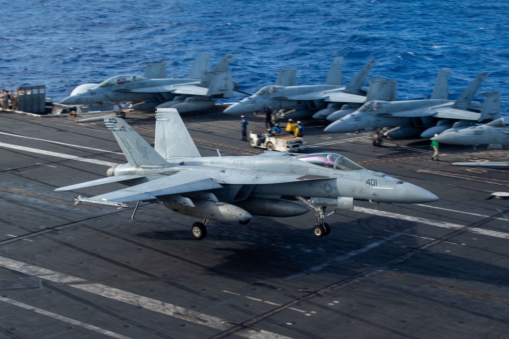 DVIDS - Images - USS Ronald Reagan (CVN 76) conducts flight operations [Image 6 of 6]