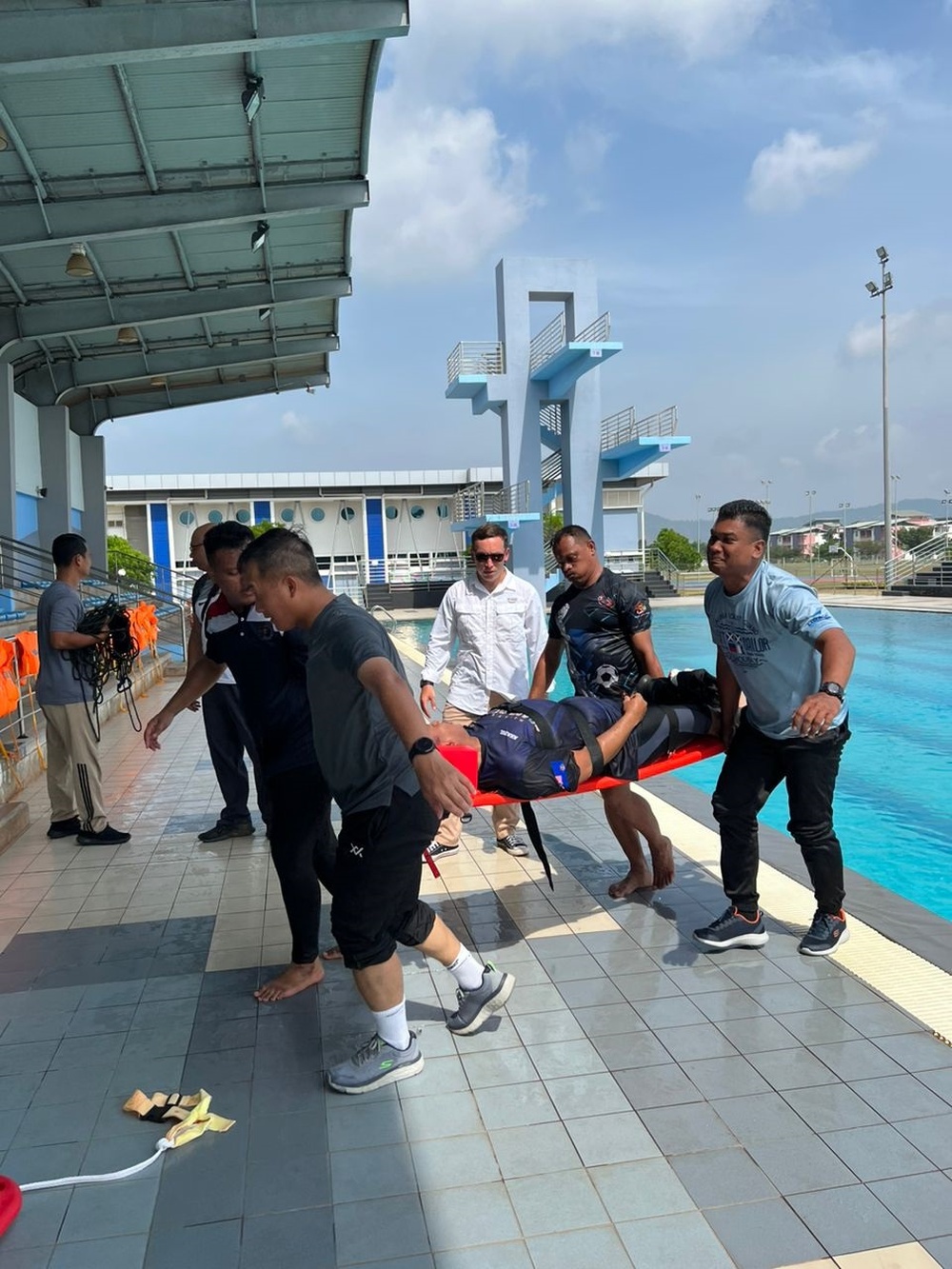 DVIDS - News - Malaysia Special Task and Rescue, US Civil Affairs ...