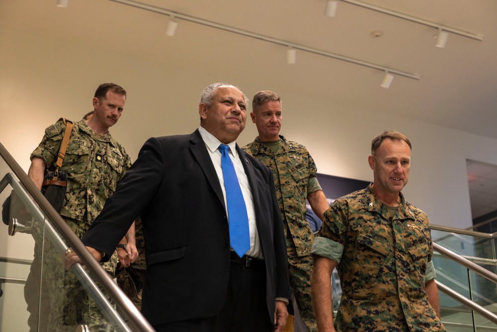 DVIDS - Images - Secretary of the Navy Carlos Del Toro visits MARSOC ...