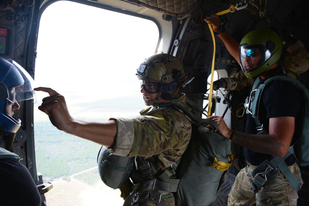 DVIDS - News - Jumpmaster School: Shaping Elite Paratroopers at 7th ...