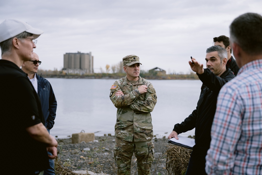 DVIDS - Images - Buffalo District Commander Visits CDF 4 [Image 3 of 4]