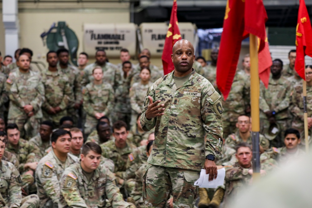 DVIDS - Images - Command Sgt. Maj. Readiness Brief [Image 4 of 6]