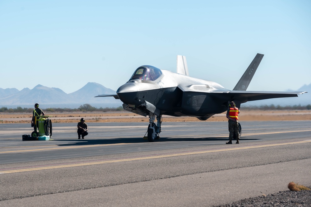 DVIDS - Images - Luke AFB Advances Joint Force Training in IP War Day ...