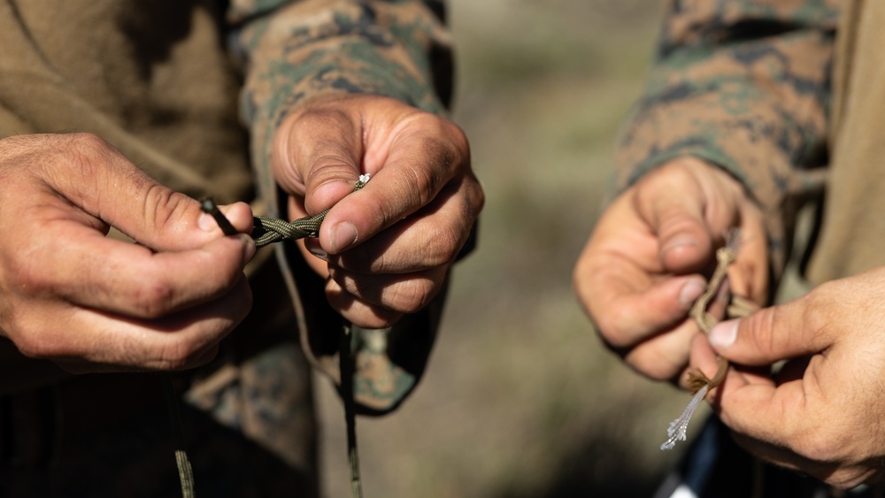 DVIDS - Images - KAMANDAG 7| 3d LCT Conducts Rope and Knot Training ...