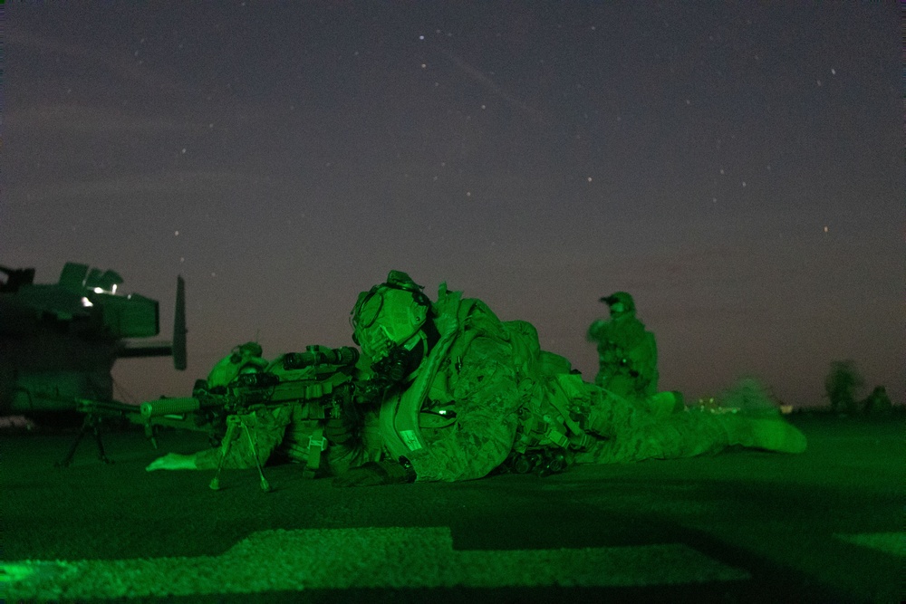 DVIDS - Images - 26 MEU(SOC) executes Night TRAP Rehearsals on the USS ...