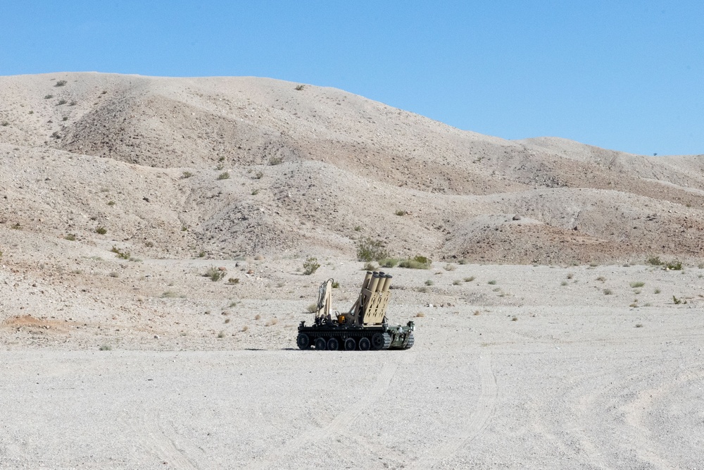 DVIDS - Images - IBX30 utilizes new technology for an unmanned convoy ...