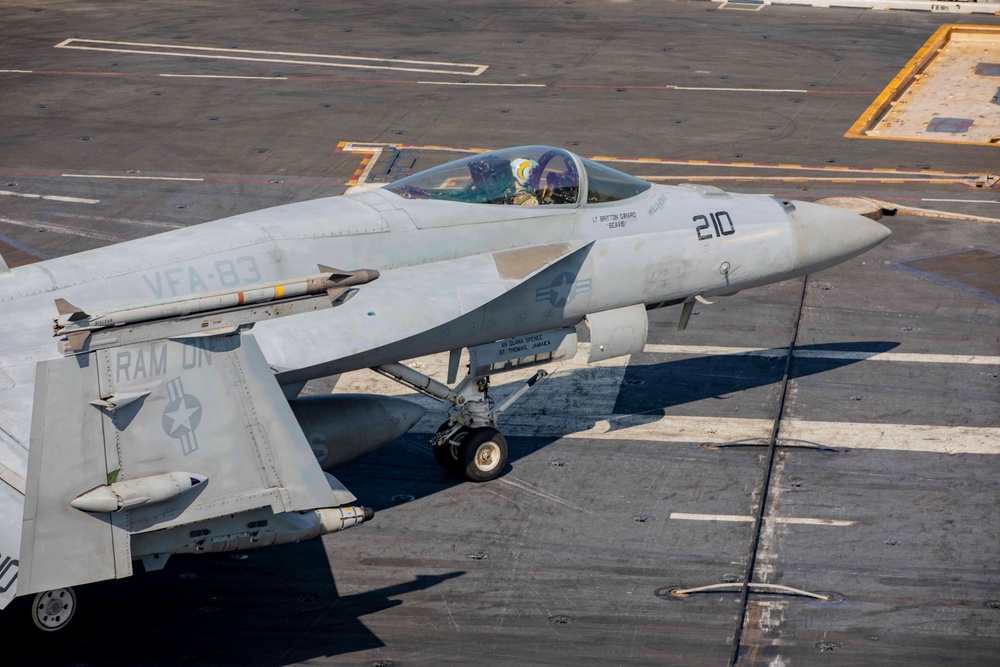 DVIDS - Images - IKE Supports Naval Operations in 5th Fleet Area of ...