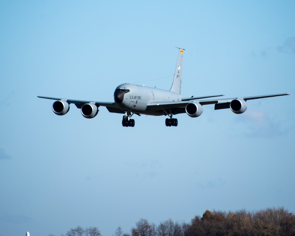 DVIDS - Images - Prepare for Landing [Image 1 of 6]