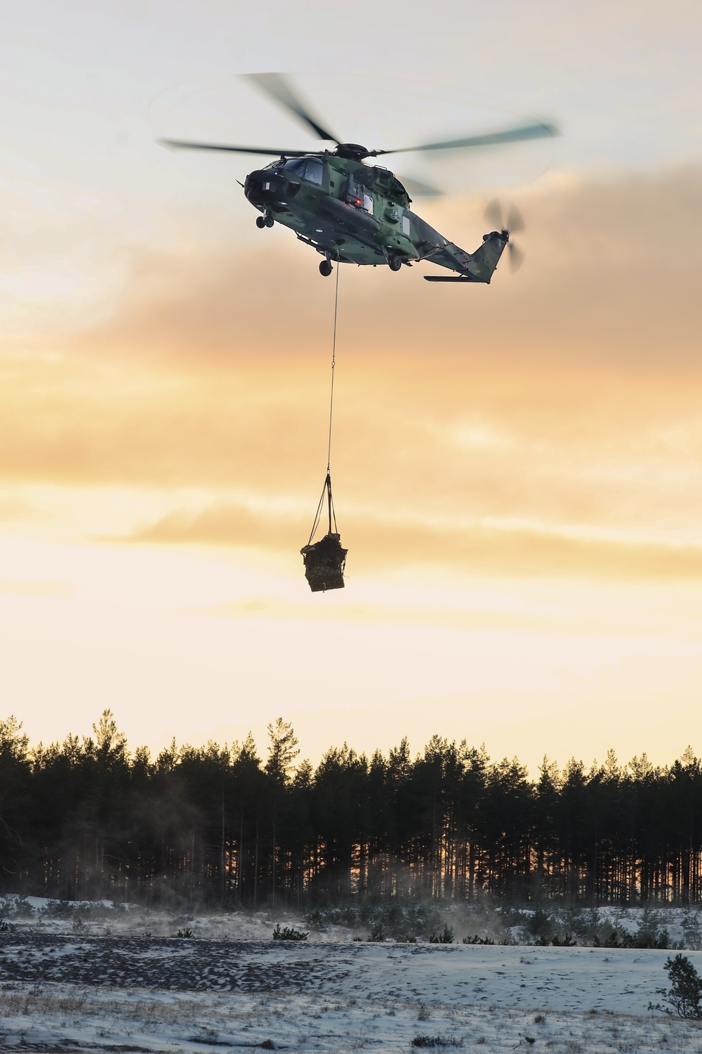 DVIDS - Images - CLB-6 and Finnish Service Members Conduct Helicopter ...