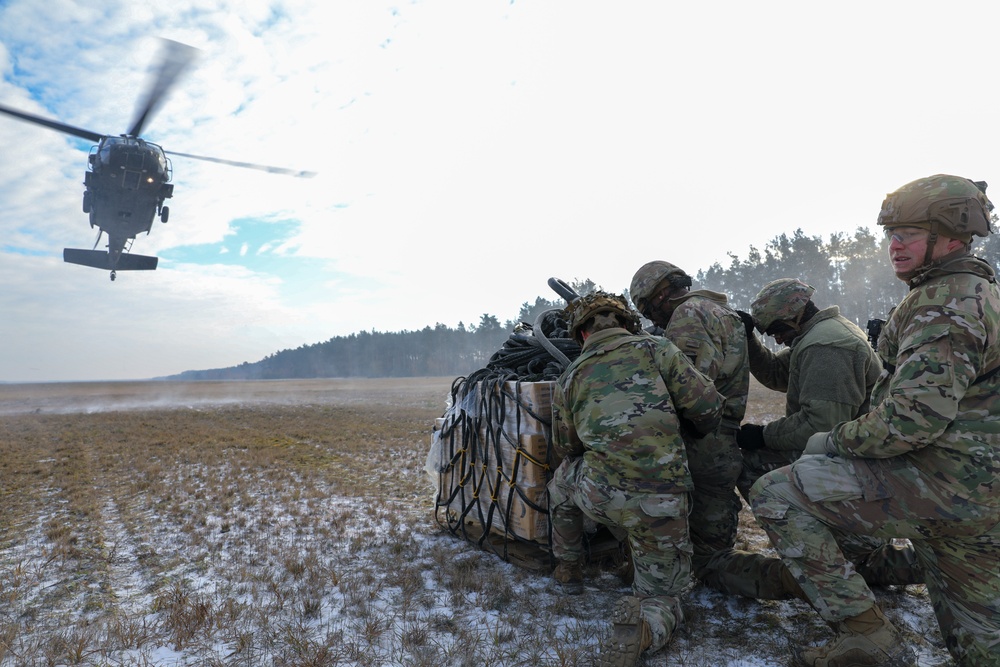 DVIDS - Images - Sling Load Training [Image 6 of 7]
