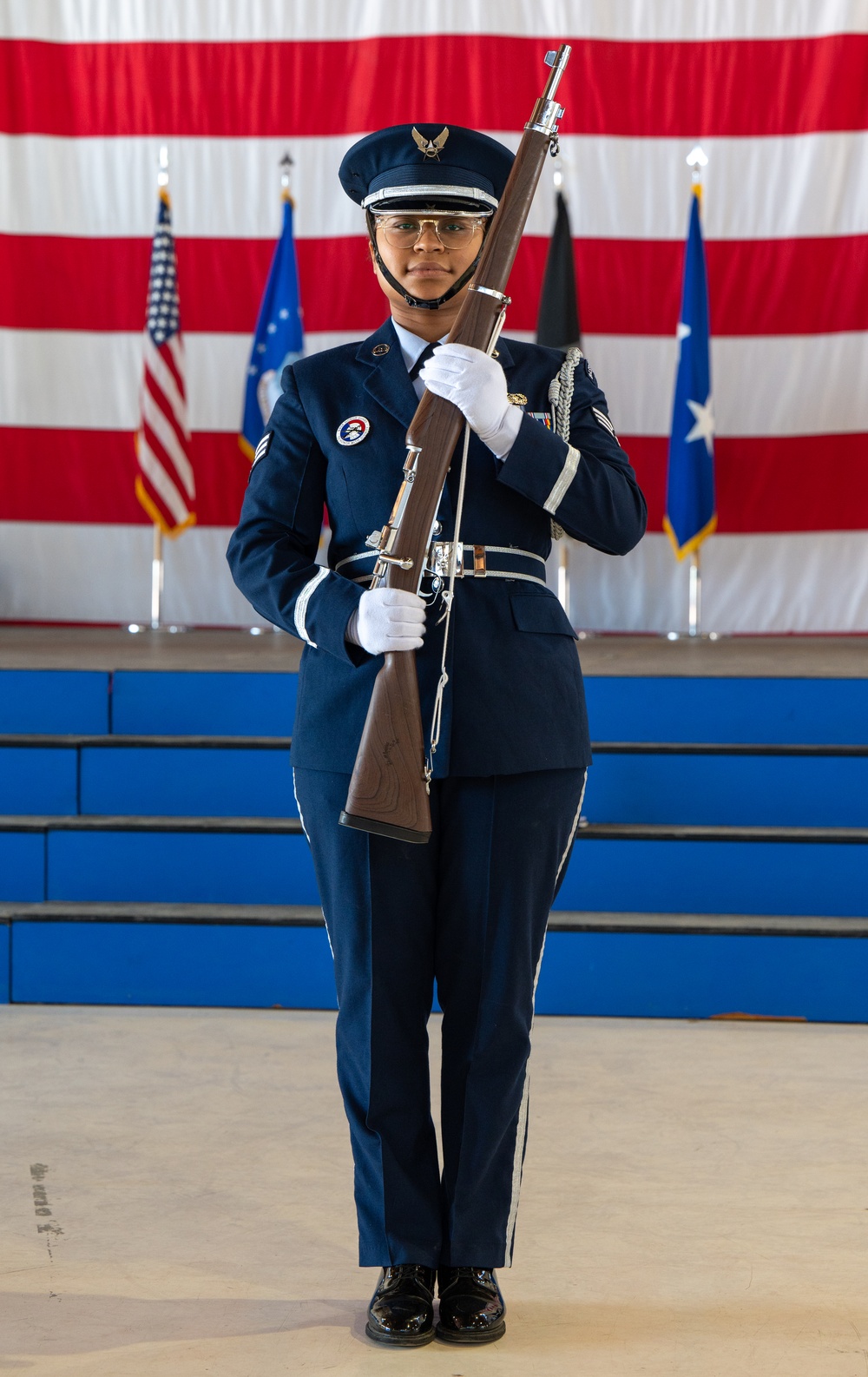 DVIDS - Images - Honor Guardsman supports DEL 3 change of command