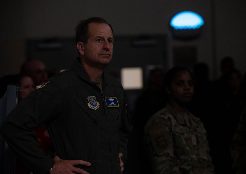 DVIDS - Images - 18th AF commander connects with Team Dover [Image 7 of 16]