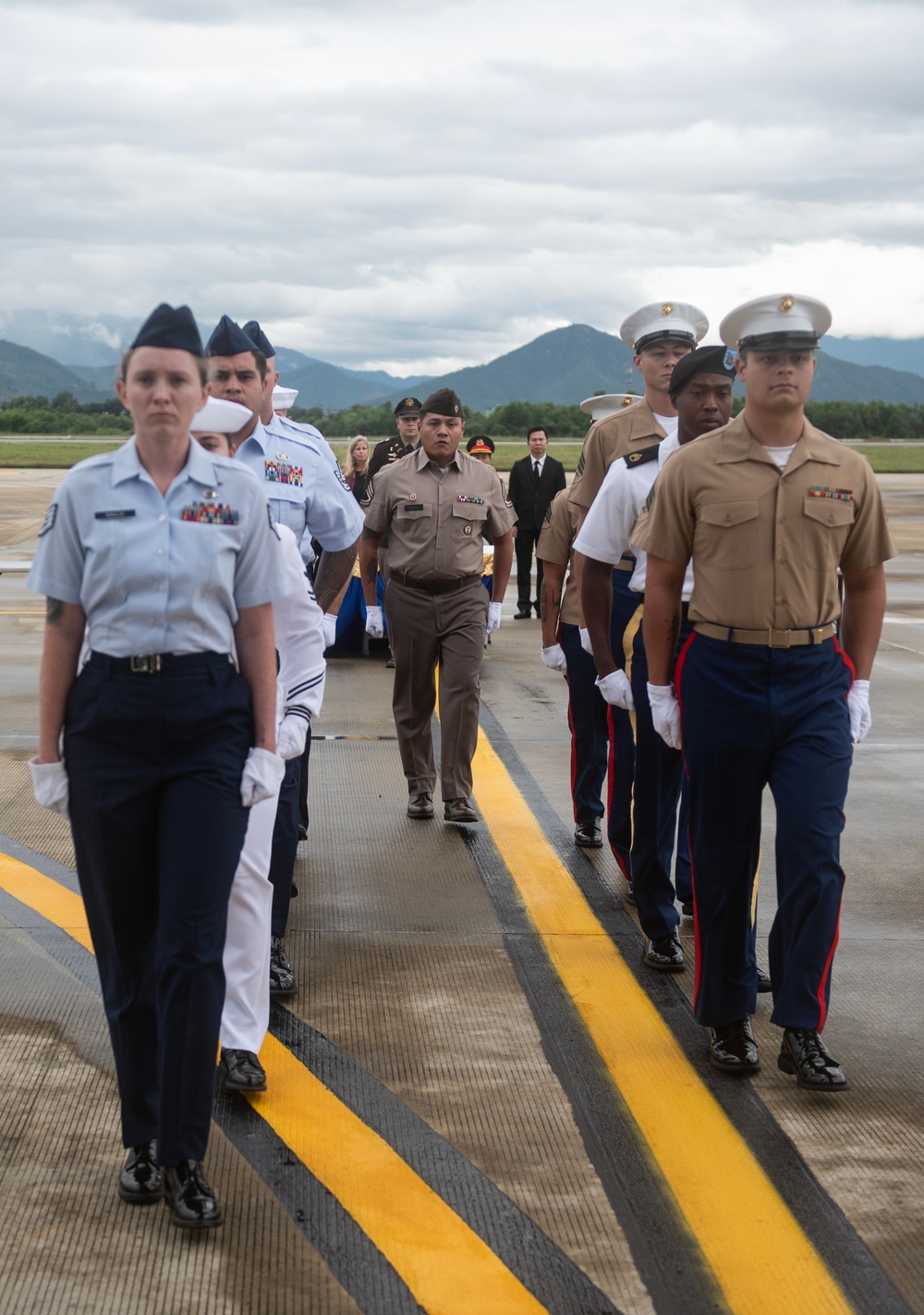 DVIDS - Images - DPAA Hosts Repatriation Ceremony in Vietnam [Image 7 of 30]