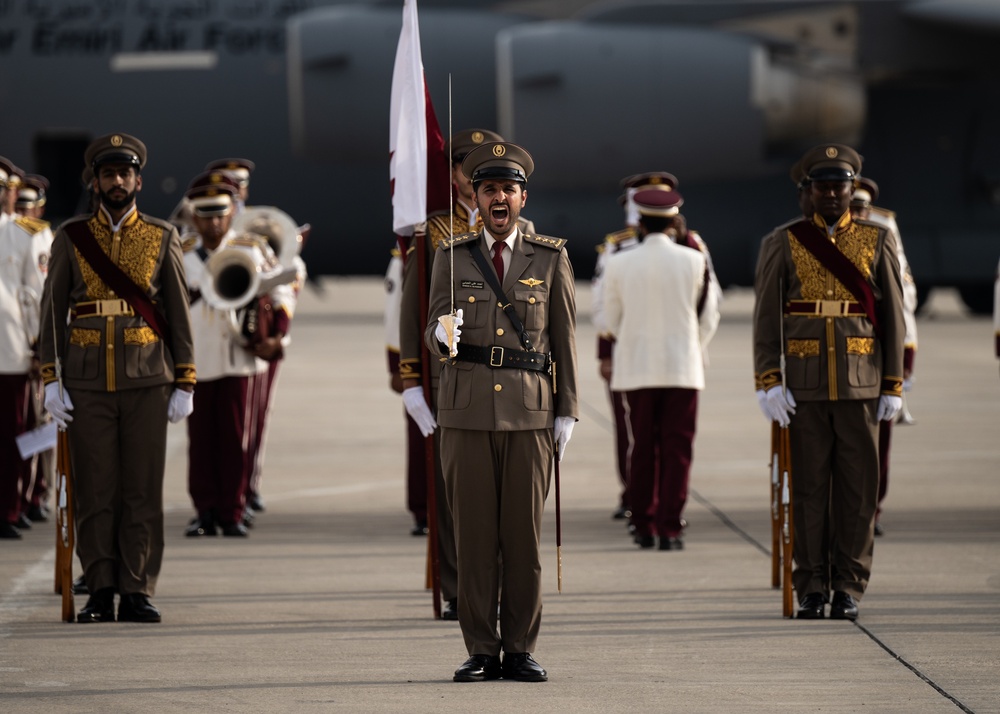 DVIDS - Images - SECDEF visits U.S. troops, Qatar senior officials ...