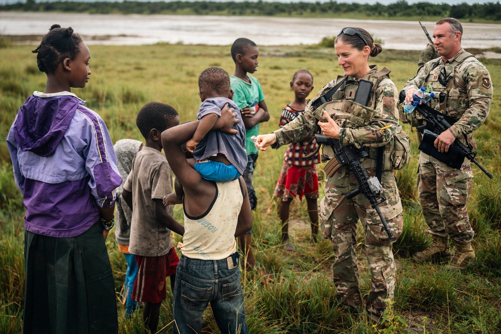 DVIDS - Images - 475th EABS Provides Medical Care To Remote Village ...