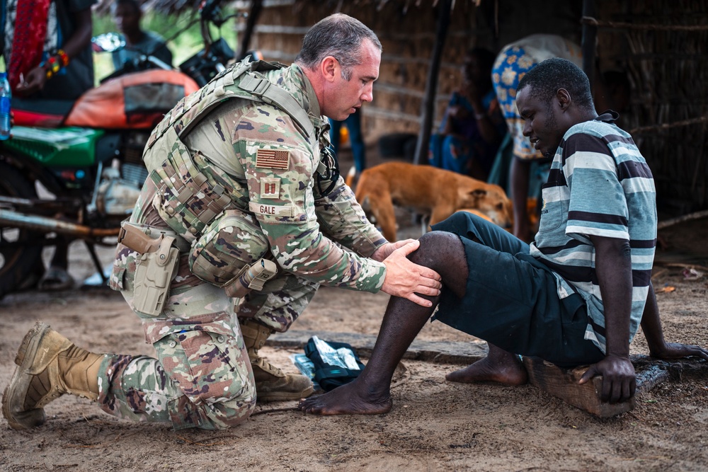 DVIDS - Images - 475th EABS Provides Medical Care To Remote Village ...