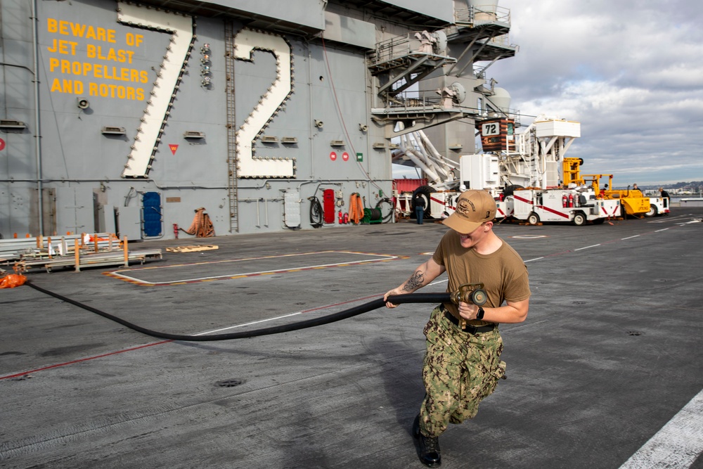 DVIDS - Images - Sailors conduct routine operations [Image 1 of 6]