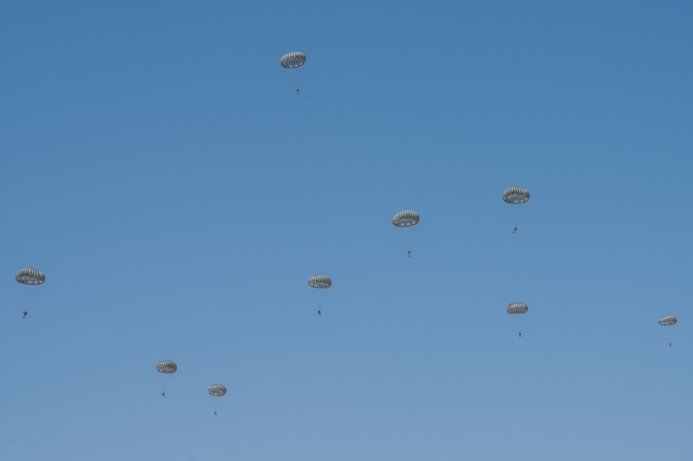 DVIDS - Images - U.S. Troops, Qatari Joint Special Forces conduct ...