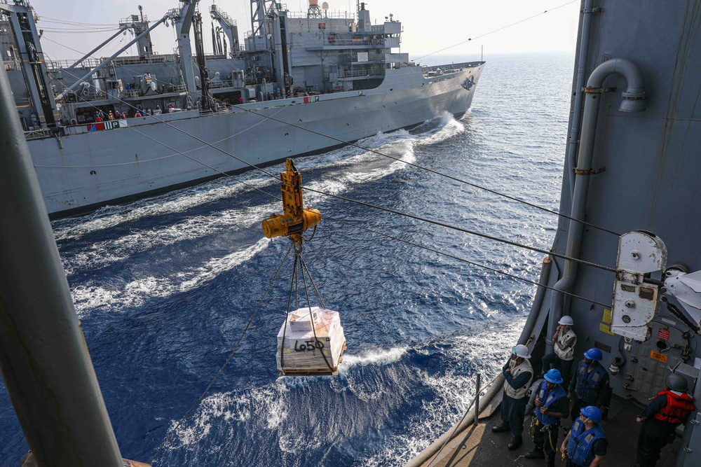 DVIDS - Images - USS Carter Hall (LSD 50) Conducts Replenishment-at-Sea ...