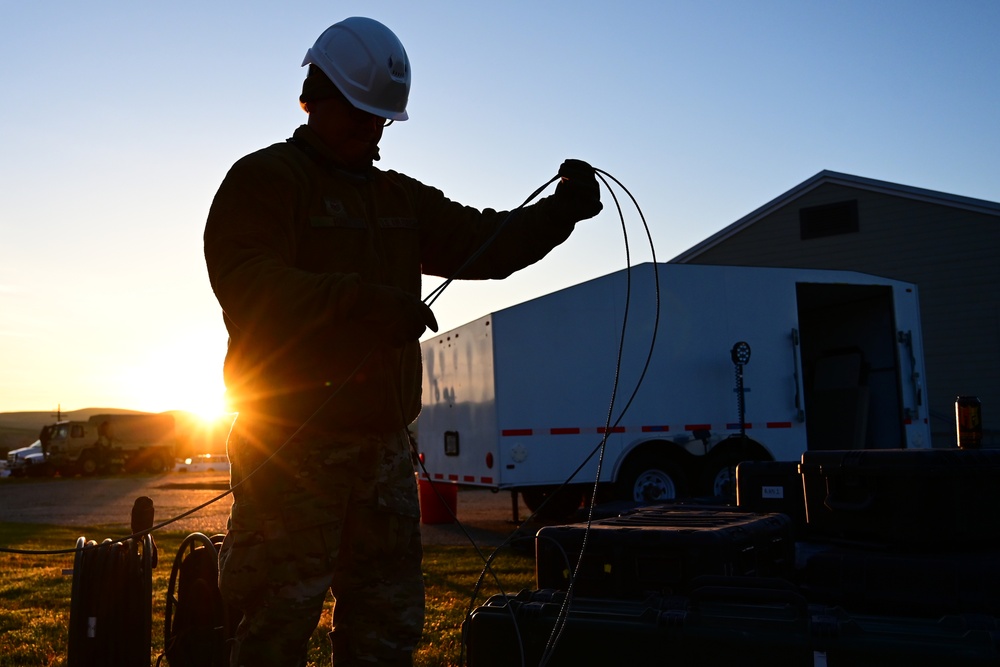 DVIDS - News - Cal Guard Response Force Proves Capabilities During ExEVAL