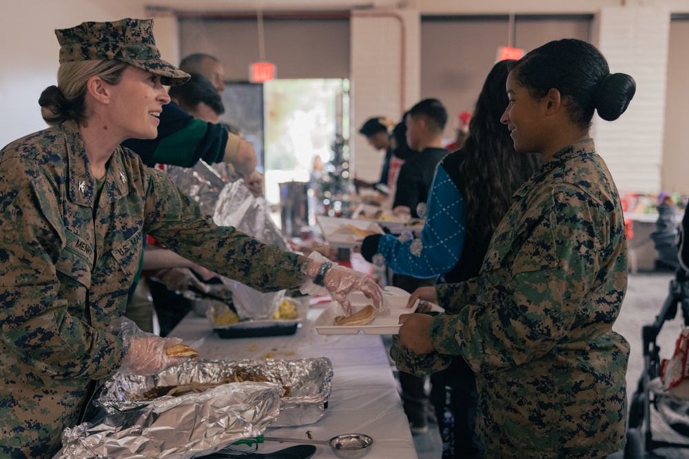 DVIDS - Images - 1st Supply Battalion Holiday Party [Image 6 of 9]