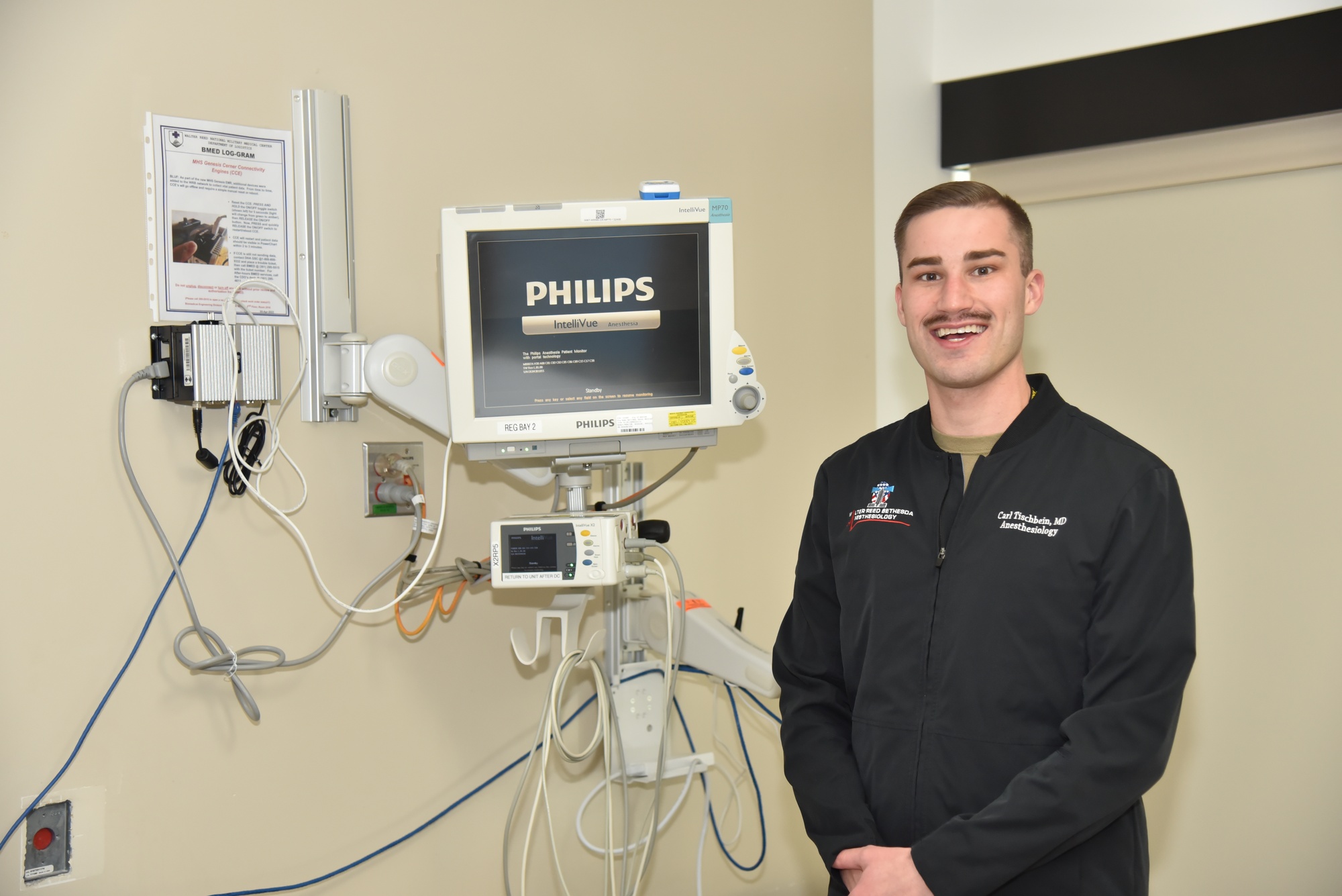 Anesthesiologist Carl óir
