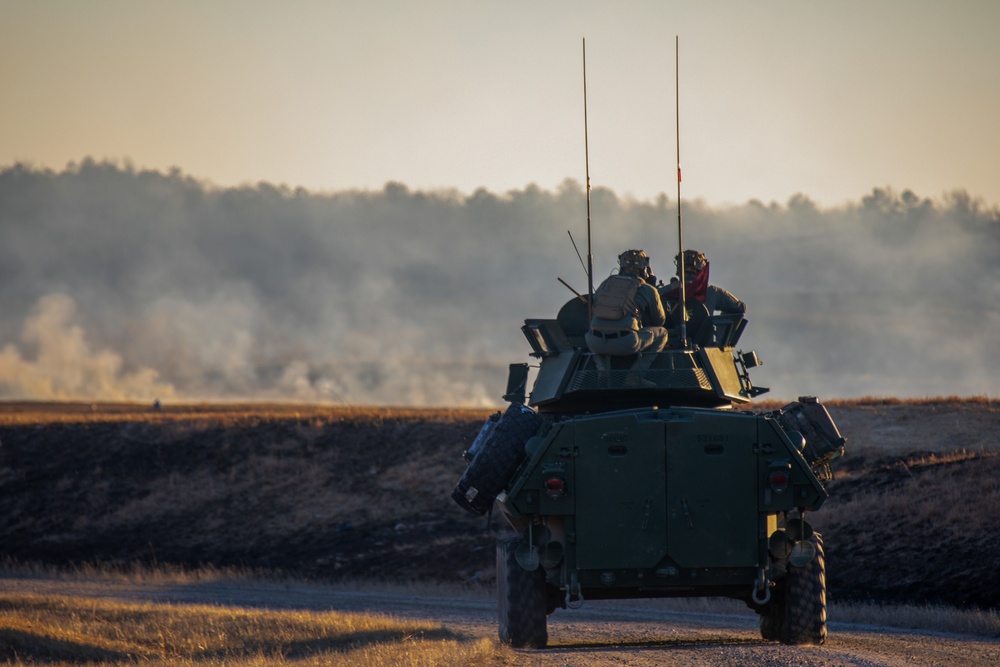 DVIDS - Images - BLT 1/8 Live Fire Range with LAVs [Image 1 of 6]