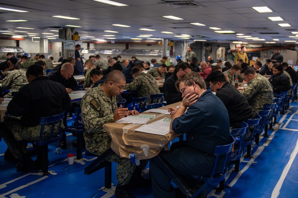 DVIDS - Images - USS Essex In-Port Operations [Image 2 of 5]