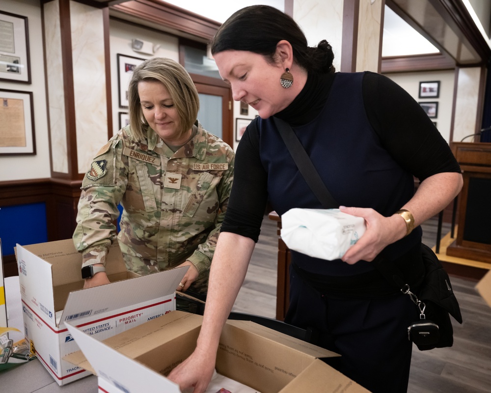 DVIDS - Images - Local community, base volunteers prepare care packages ...