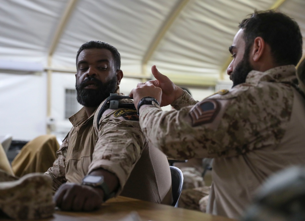 DVIDS - Images - FASTCENT Conducts Medical Training with Kuwaiti ...