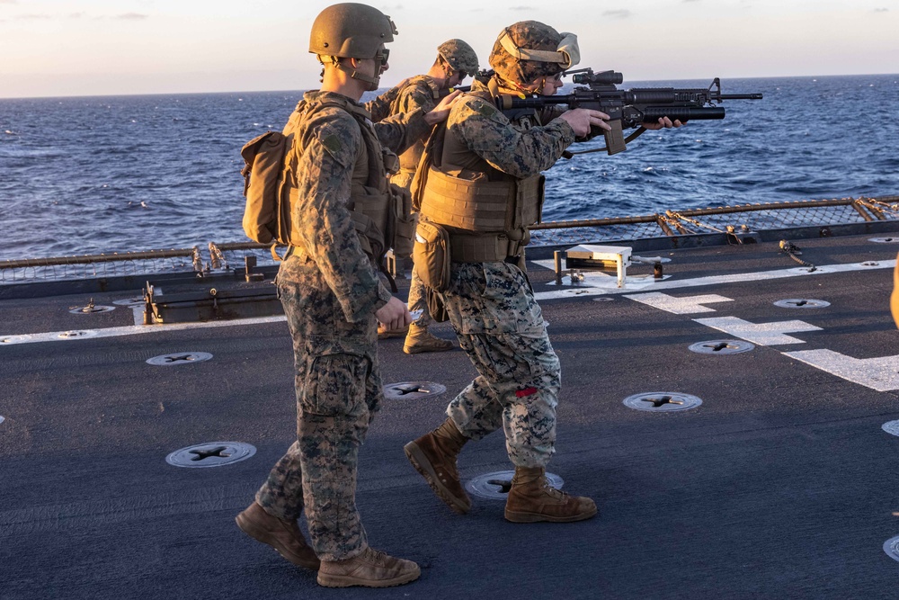DVIDS - Images - Sun's out, Guns out: Marines with the 26th MEU(SOC)’s ...