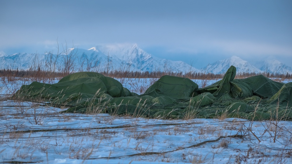 DVIDS - Images - JPMRC-AK 24-02 gets supplied [2 out of 7] [Image 2 of 7]