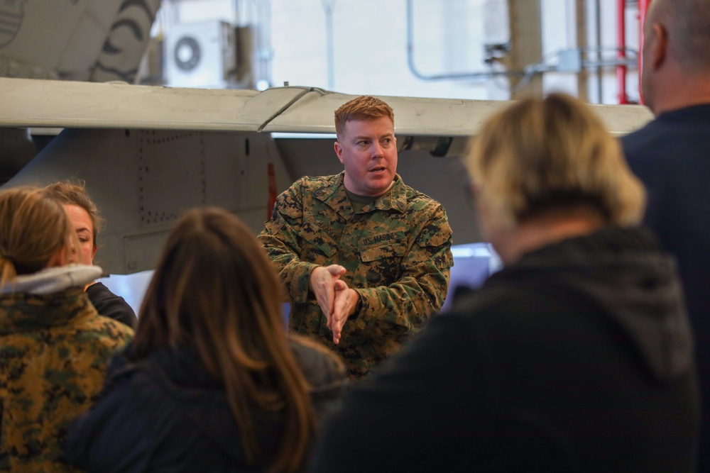 DVIDS - Images - 1st Marine Corps District tours VMFA(AW)-224 [Image 1 ...