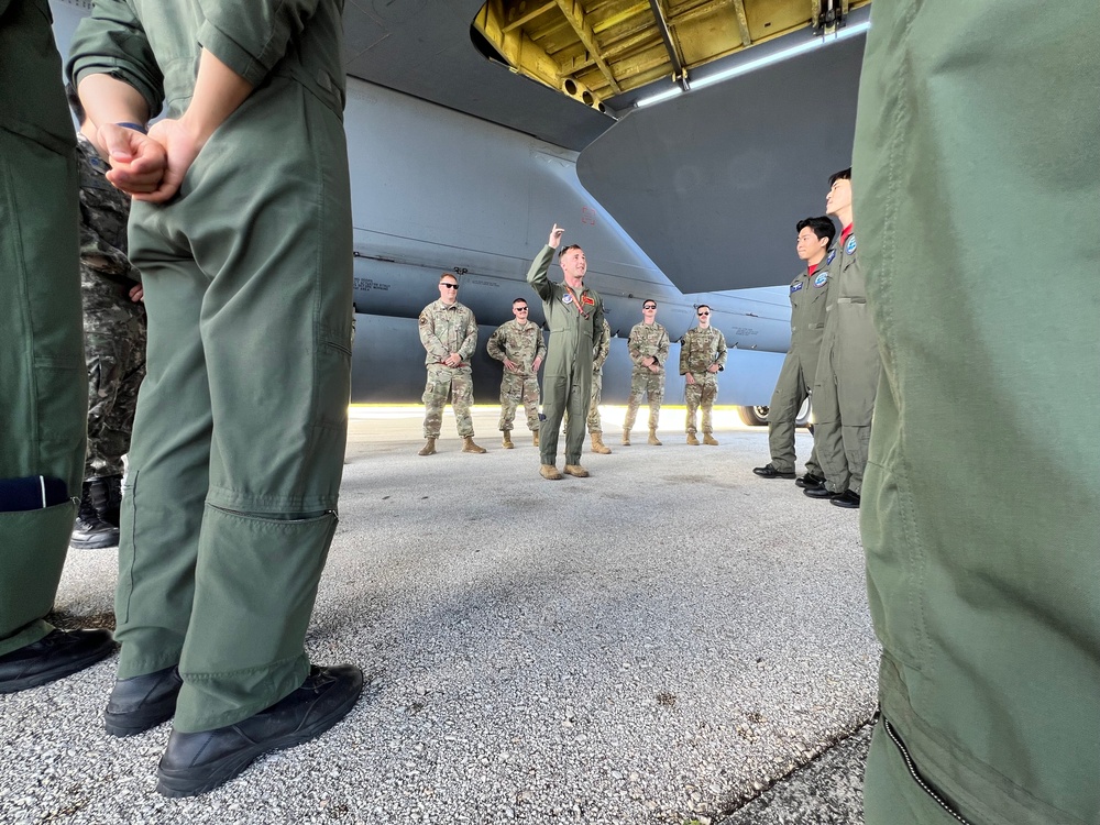 DVIDS - Images - ROKAF Airmen see B-52 operations first hand during ...
