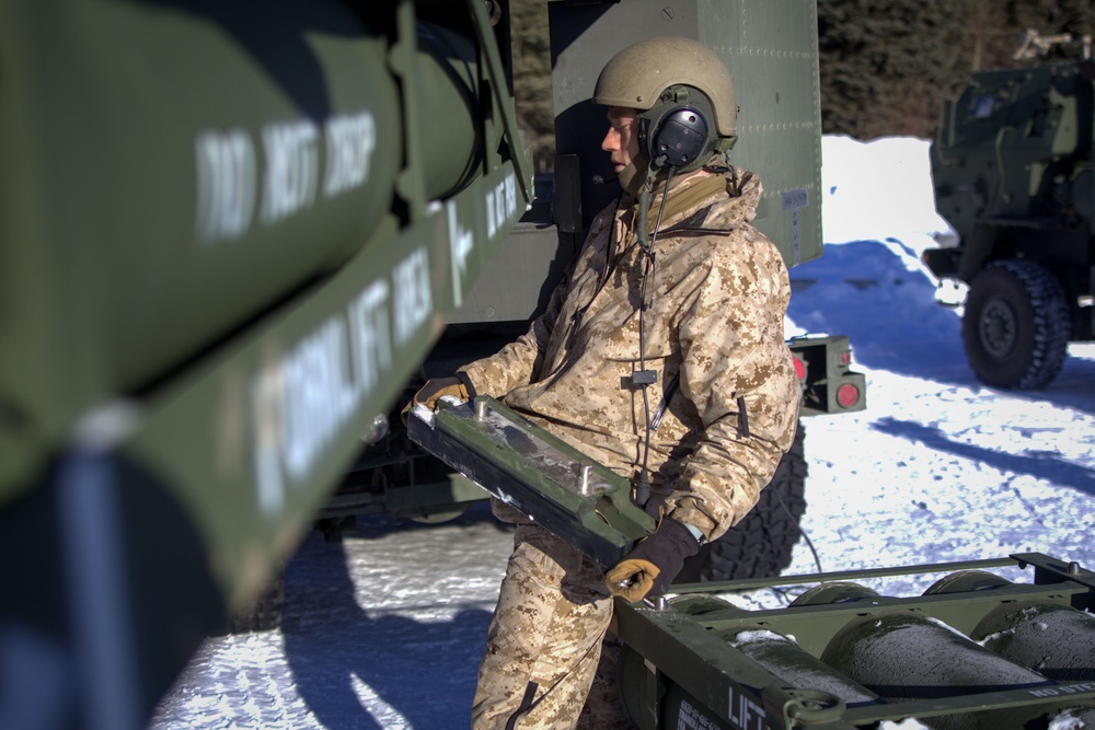 DVIDS - Images - ARCTIC EDGE 2024: Fox 2/14 Marines conduct HIMARS ...