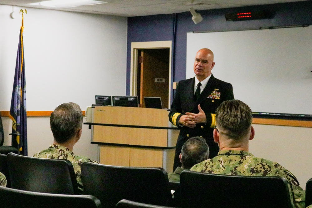 DVIDS - Images - Commander, Naval Surface Forces Visits Surface Warfare ...