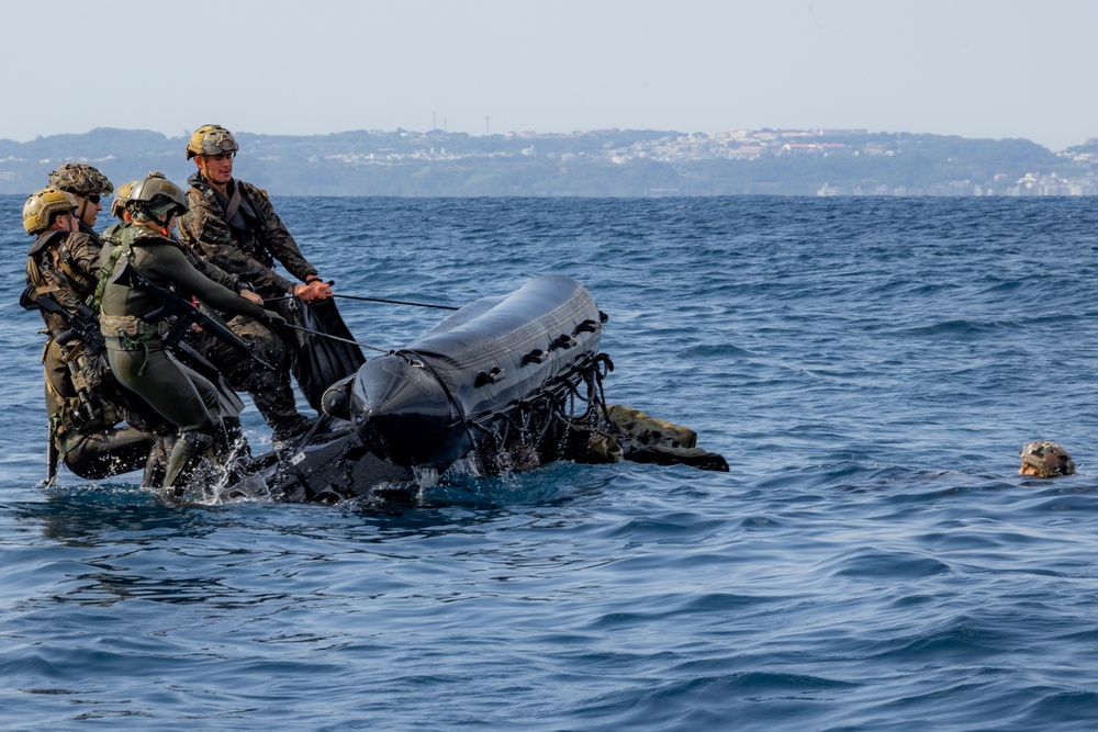 DVIDS - Images - 31st MEU, JGSDF conduct helocast training [Image 13 of 16]