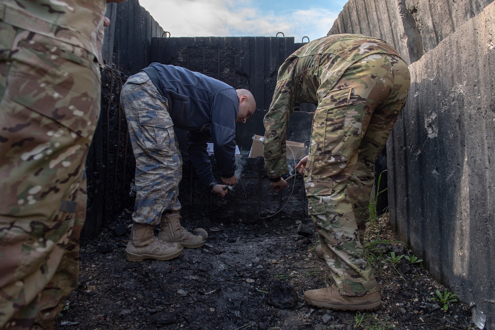 DVIDS - Images - TurAF and 39th CES EOD team partner to dispose ...