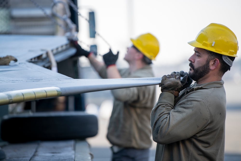 DVIDS - Images - Depot team removes F-15 wings as 104FW prepares for ...