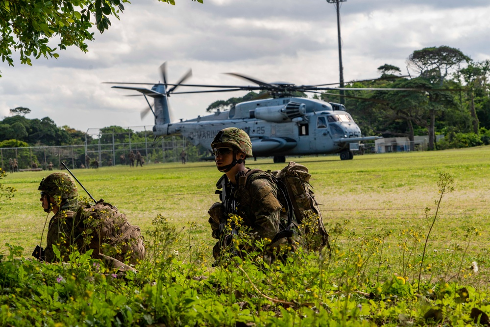 DVIDS - Images - Iron Fist 24: Marines, JGSDF conduct helicopter raid ...